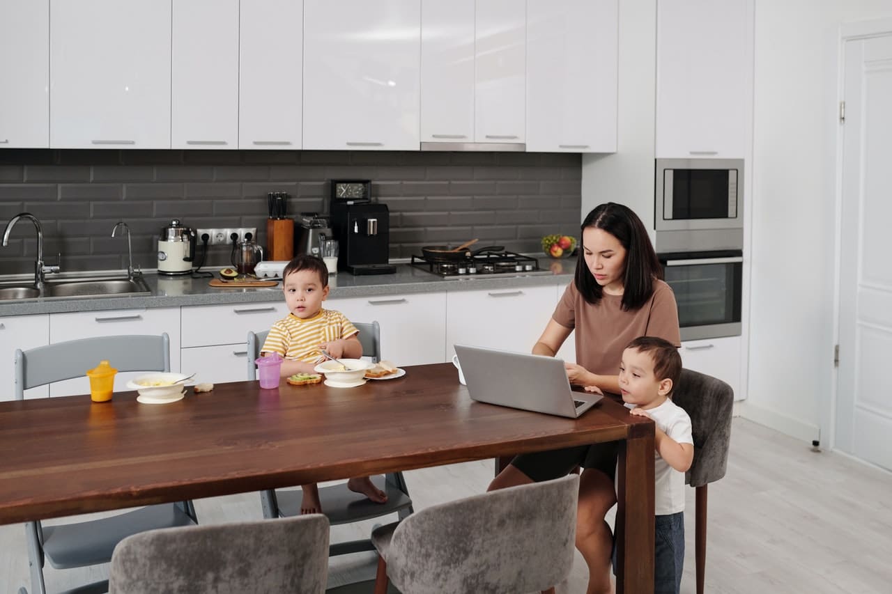Tips for Remote Working Parents - Market Talent